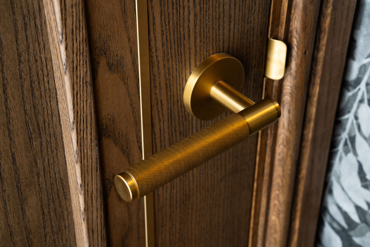Upgrade Your Home with Modern Door Handles: A Guide to Contemporary Lever and Knob Designs
